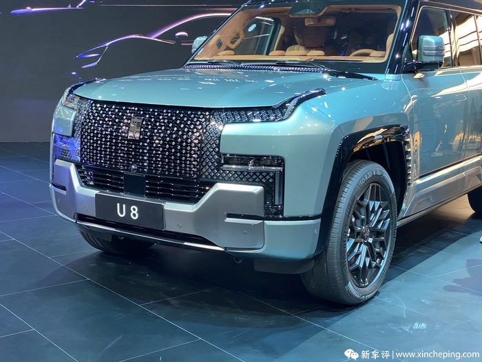 预售109.8万，国产新能源天花板！仰望U8/U9亮相上海车展