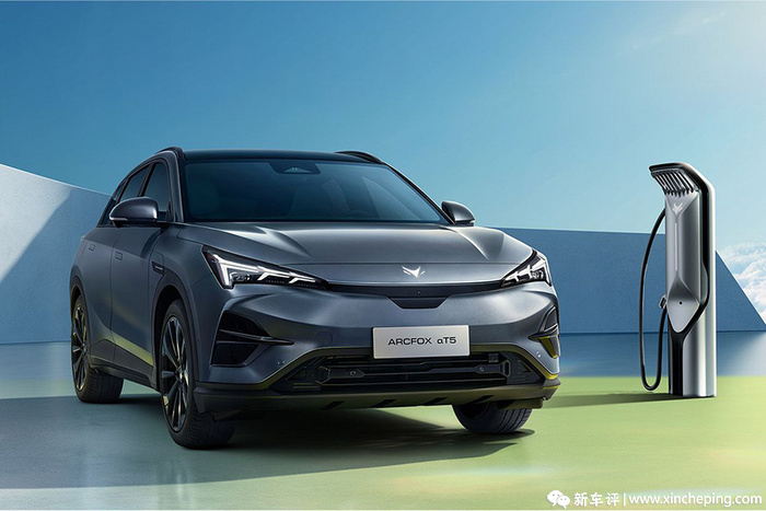 800V+宁德时代神行超充电池!15.58万起,极狐阿尔法T5上市