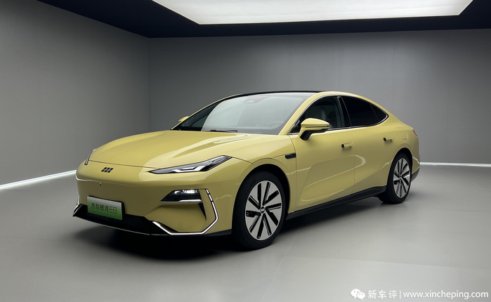 3.49秒+800V+8K中控屏！17.58万起，吉利银河E8上市