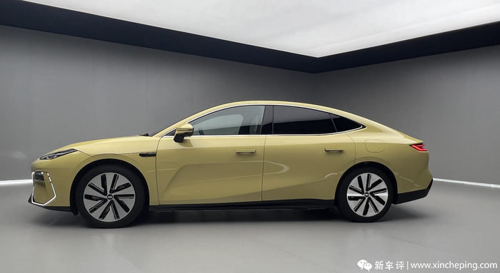 3.49秒+800V+8K中控屏！17.58万起，吉利银河E8上市