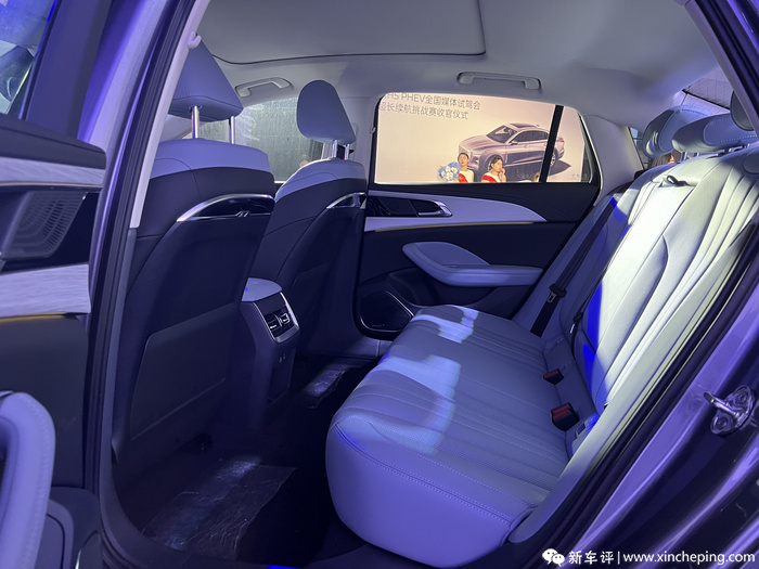 1707km续航！预售15.98万元，红旗H5 PHEV超长续航挑战赛收官