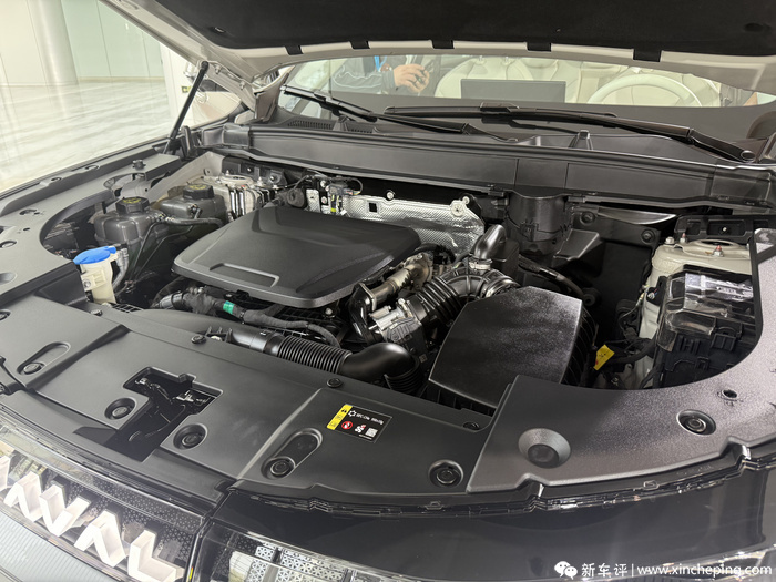 搭第二代Hi4电四驱！限时11.68万起，二代哈弗枭龙MAX上市