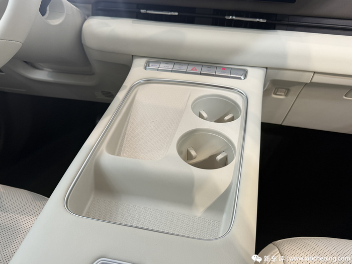 搭第二代Hi4电四驱！限时11.68万起，二代哈弗枭龙MAX上市