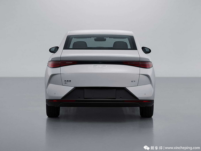 520km续航，限时9.88万起，比亚迪e7正式上市
