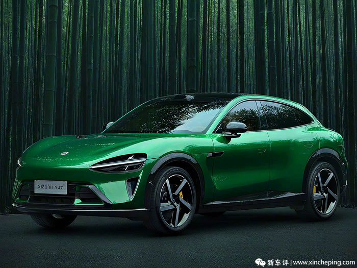 直指Model Y！天际屏+835km续航，小米YU7正式亮相