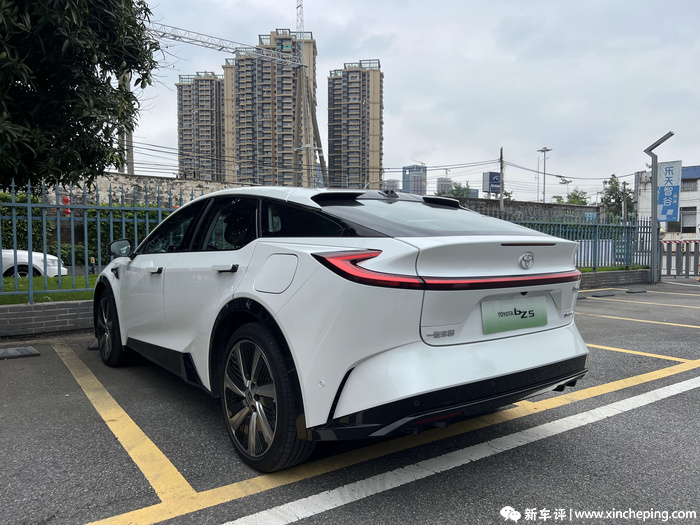 续航550/630km+激光雷达,12.98万起的一汽丰田bZ5怎么买?