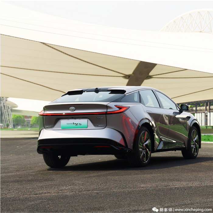 续航550/630km+激光雷达,12.98万起的一汽丰田bZ5怎么买?